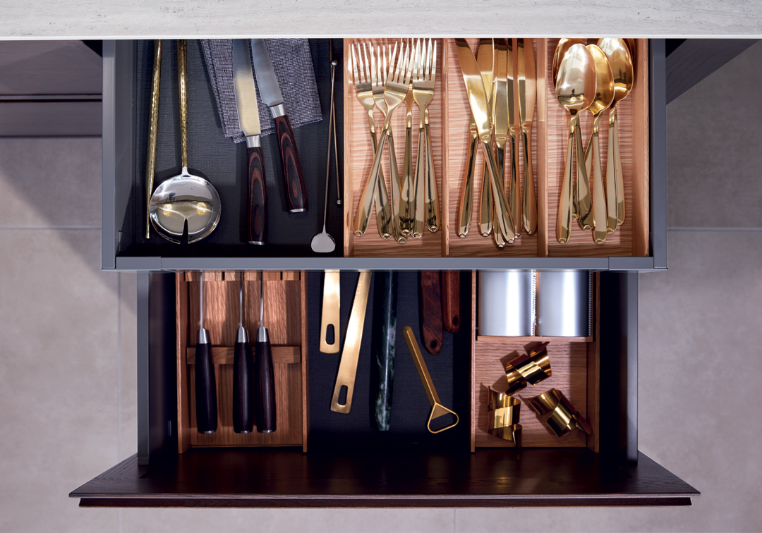 Make Your Kitchen Drawers Beautiful - Polished Kitchen Designs