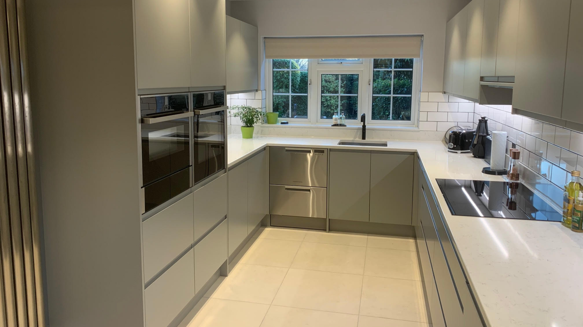 Handless Kitchen Designers Crawley | Polished Kitchen Designs